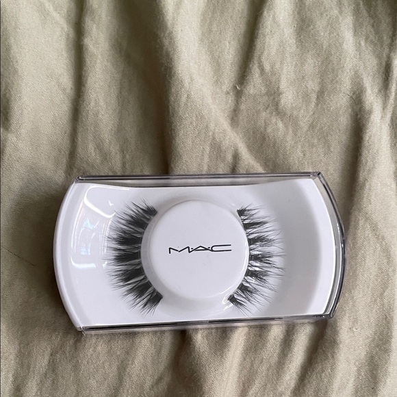 MAC Cosmetics | Makeup | Mac Cosmetics Dramatic Black Lashes 83 Siren ...
